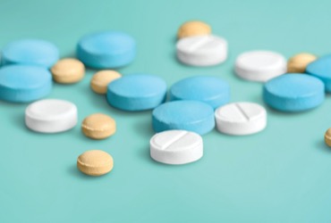 ART HIV AIDS Antiretroviral Therapy Review First-line Treatment